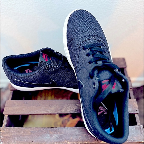 Nike | Shoes | Nike Sb Check Solar Black Canvas Skateboarding Sneaker ...